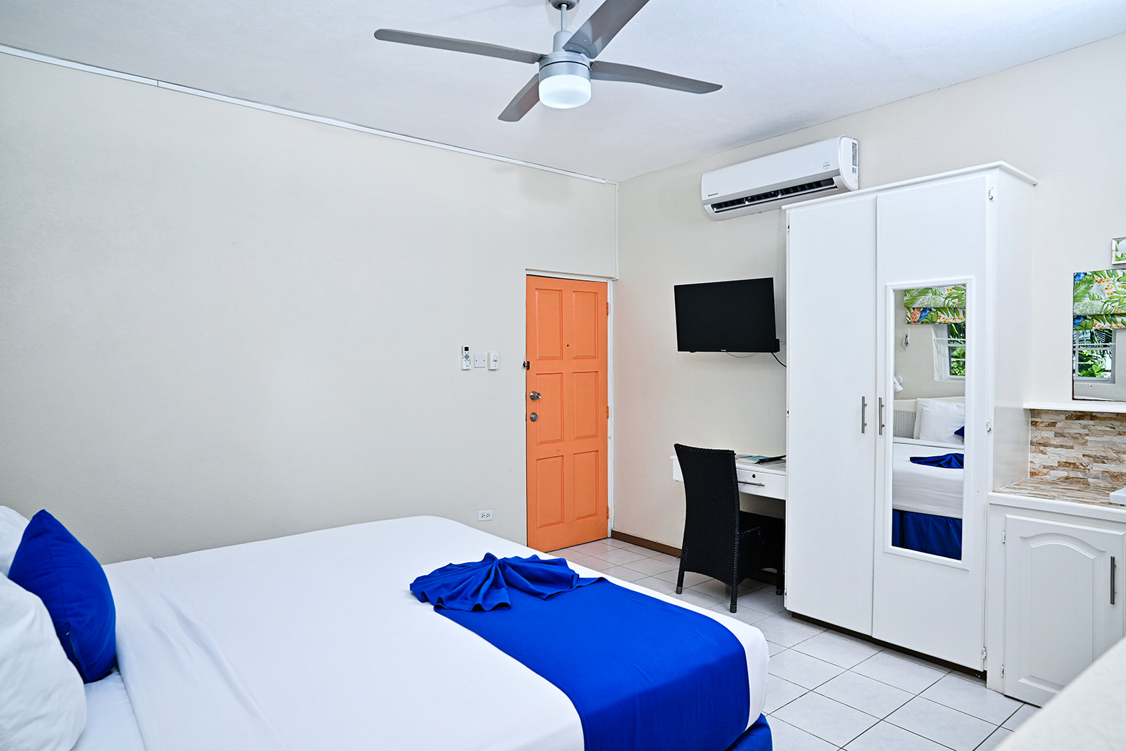 Deluxe King Studio - Melbourne Inn Barbados