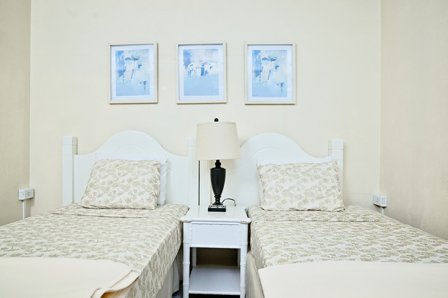 Two Bedroom Family Suite - Melbourne Inn Barbados